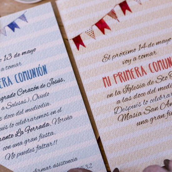 Invitaciones de comunión con banderines